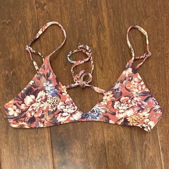 Rhythm. | Swim | Rhythm Bikini Top Adjustable | Poshmark
